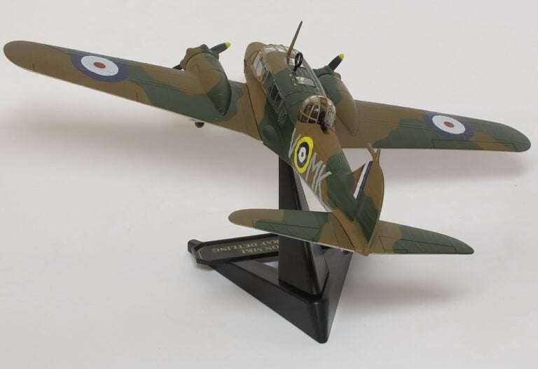 Diecast Avro Anson Mk1 500 Squadron RAF Detling 1940 1/72 Scale