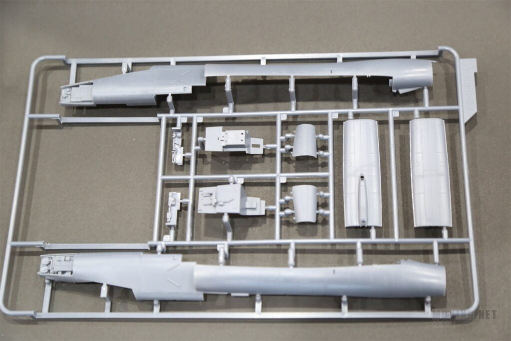 Convair F106 Delta Dart Interceptor ( Meng DS006 ) 1/72 KIT