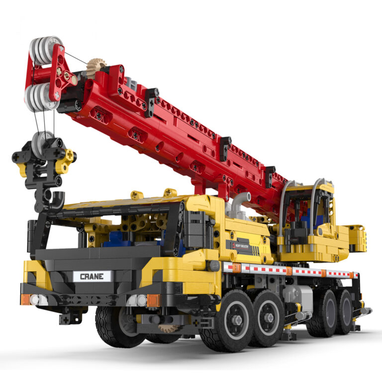 CaDA Remote Control Crane Truck